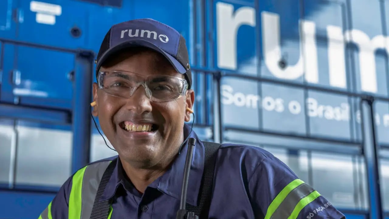 Rumo (RAIL3) tem lucro de R$ 733 mi no 3T25, queda de 7,6%