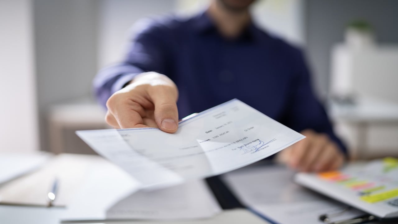 Como depositar cheques no Nubank?